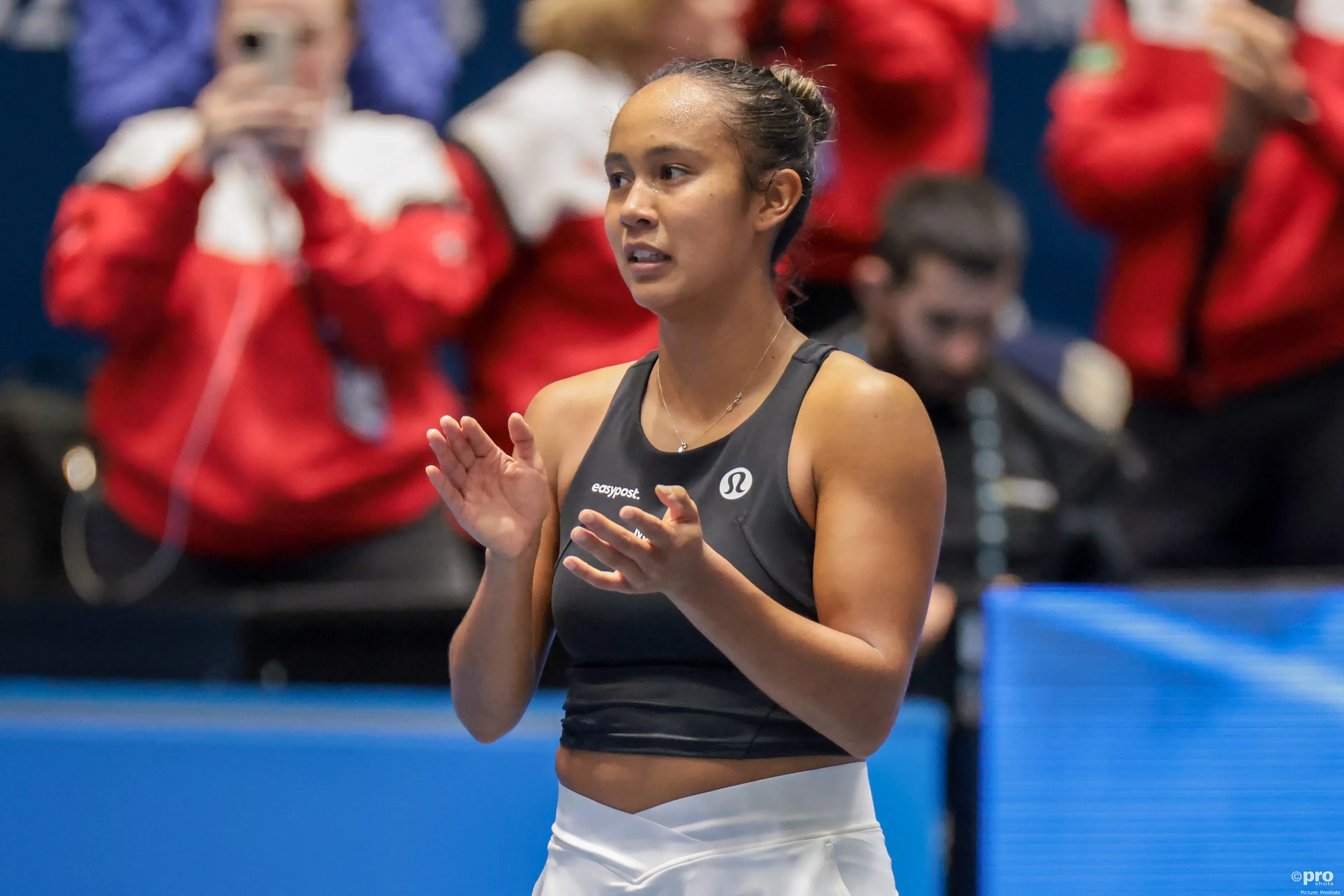 Dont Mind Me Proud Sister Leylah Fernandez Sister Emulates Us Open